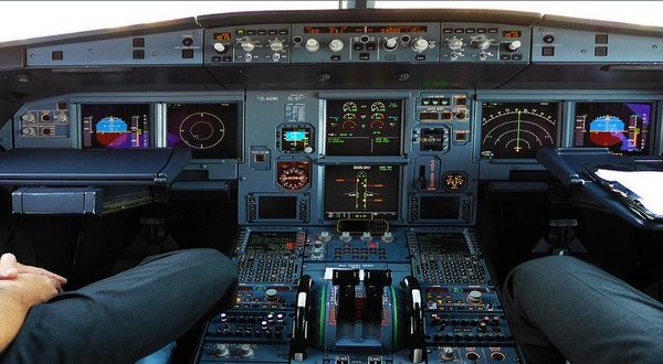 Comment visiter le cockpit d'un avion ? - Magazine du Voyageur